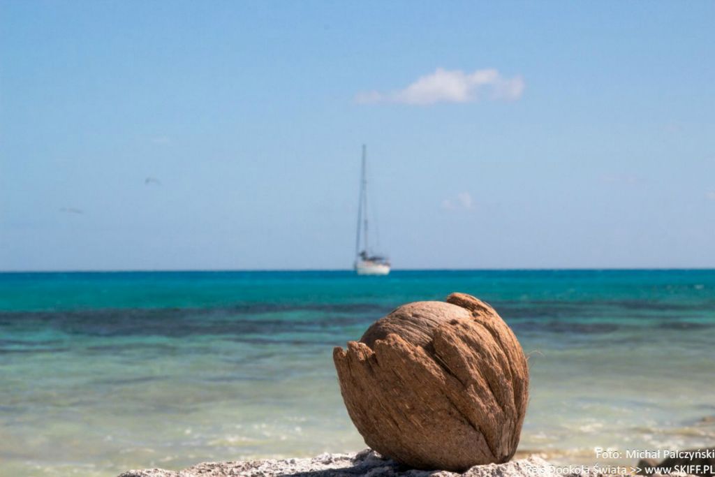 Chesterfield Reef 2015 - Pod żaglami przez świat - SV Crystal